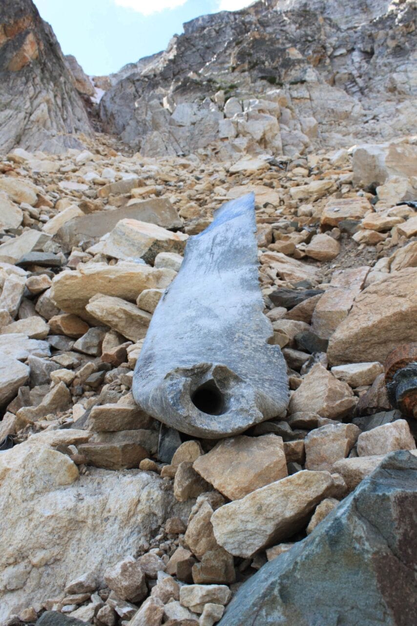 Review: United Flight 409 Crash, Snowy Mountains—1.5 Mile Walk