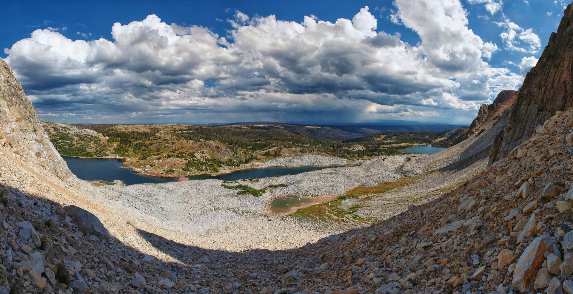 Review: United Flight 409 Crash, Snowy Mountains—1.5 Mile Walk
