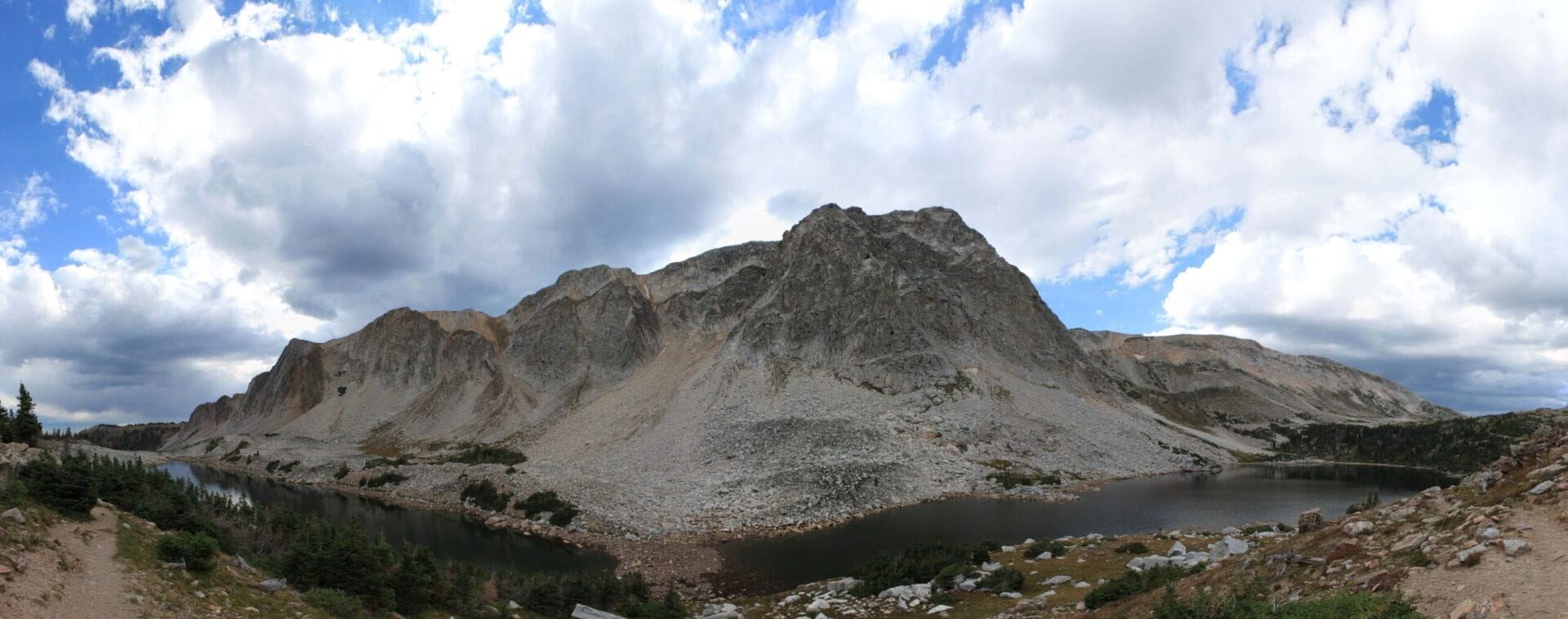 Review: United Flight 409 Crash, Snowy Mountains—1.5 Mile Walk